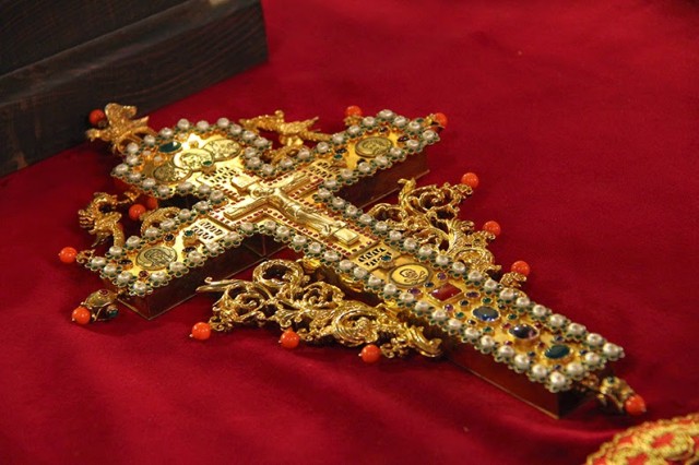 Κυριακή Της Σταυροπροσκυνήσεως Ευαγγελική Περικοπή και Απόστολος ...